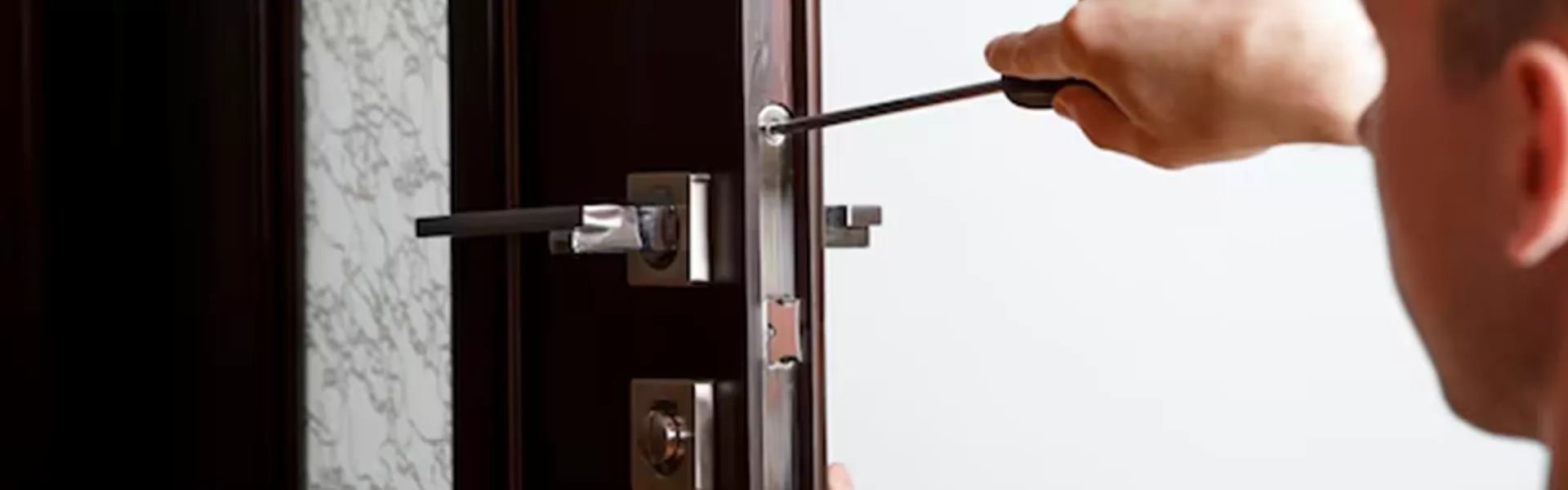 Multi Point Door Installation in Seminole - Local Multi Point Door ...